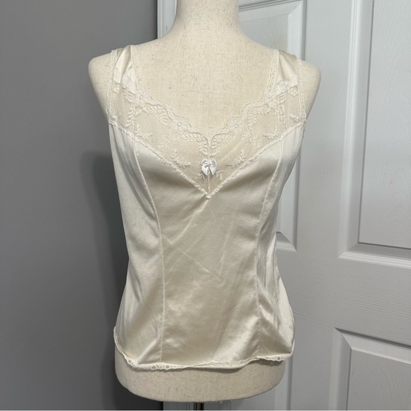 Ashley Taylor | Tops | Vintage Ashley Taylor Cream Lace Camisole Size ...